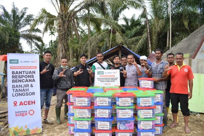 Lazismu dan Adira Finance Syariah Salurkan 1000 Paket Family Kit untuk ...